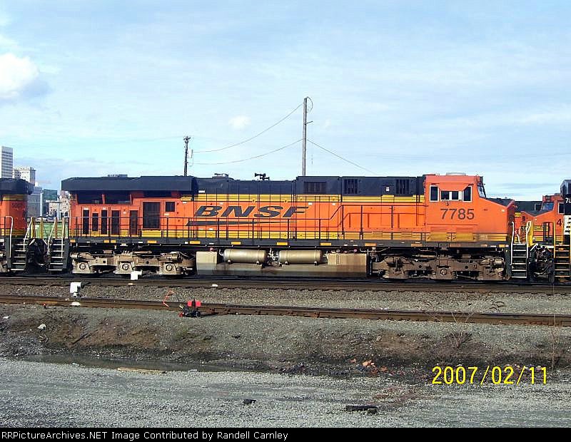BNSF 7785